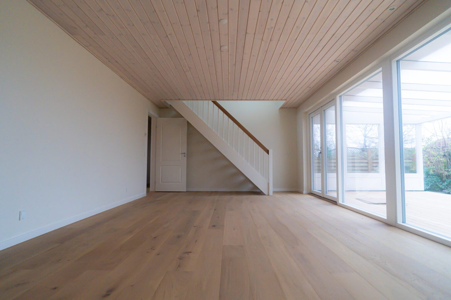 Få et nedhængt loft, der skjuler installationerne|+100 års erfaring|